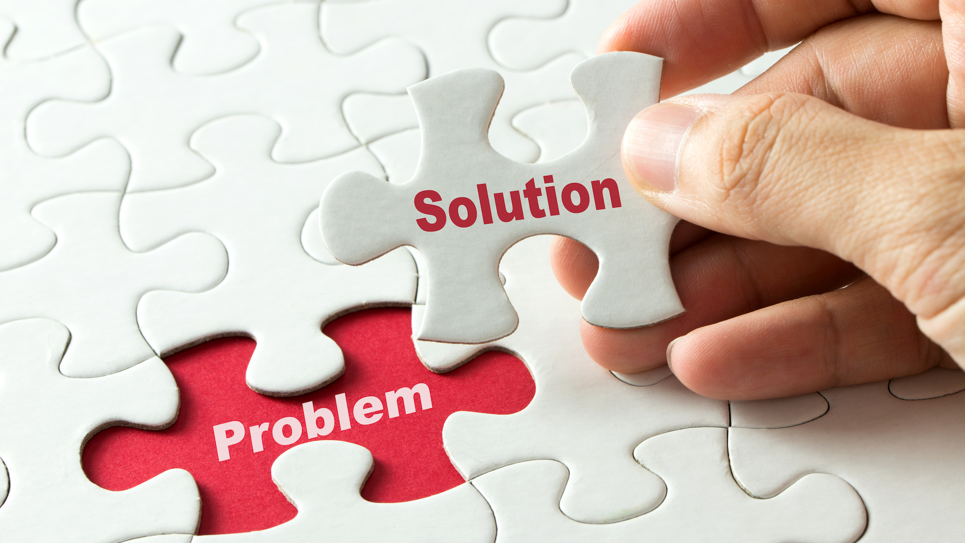 Solving Complex Challenges: Strategy Design vs. Systems Thinking - Fluido